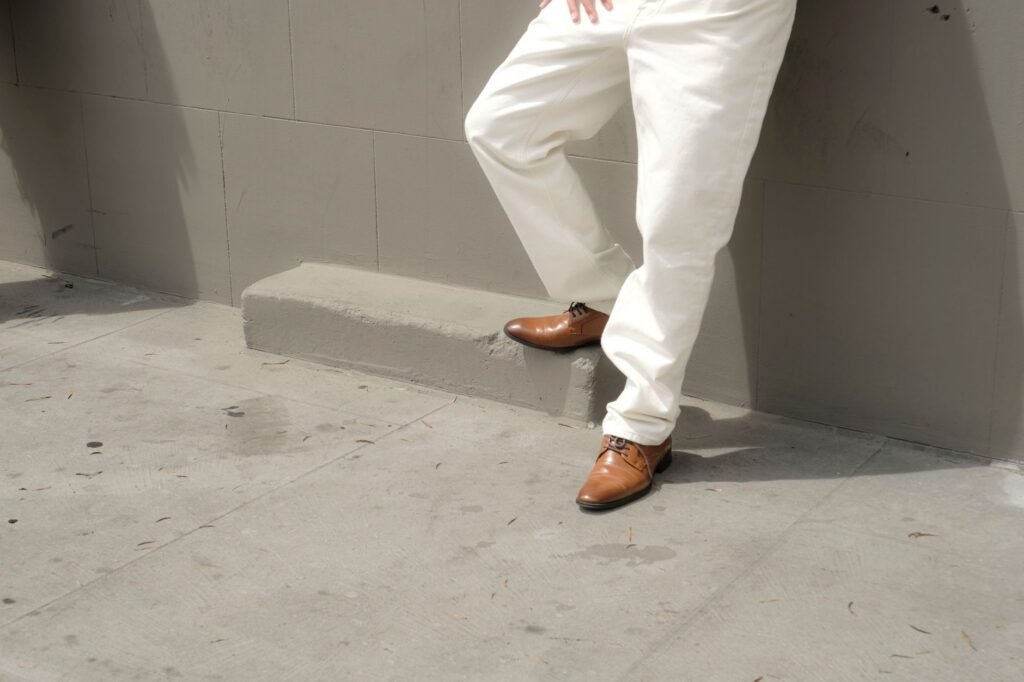 How to Style Oxford Shoes: The Complete Outfit Guide for 2026 - COVL ...